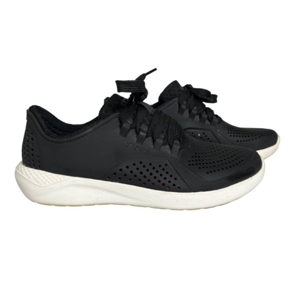 Crocs Literide Pacer Lace Up Sneaker In Black - Gem